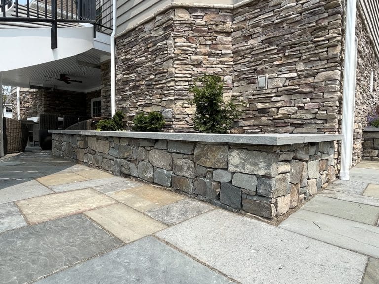 Stone Veneer Walls - Material Examples - Masseo Landscape Inc.